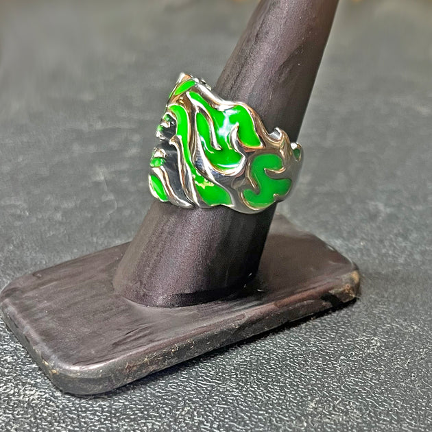 Glow In the Dark Dragon – Debria's Designs