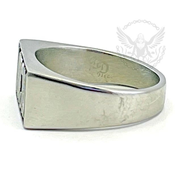 Victim Ring – Debria's Designs